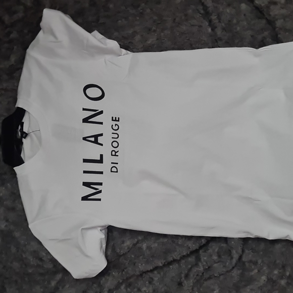 Milano Di Rouge | Tops | Milano Di Rouge Women Tshirts | Poshmark